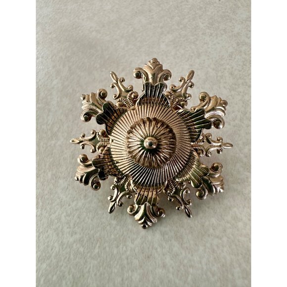 Jewelry | Vintage 193s Gold Tone Intricate Embossed Circular Round ...